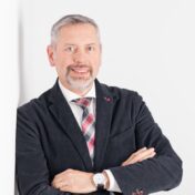 Découvrez notre équipe | ENTRA